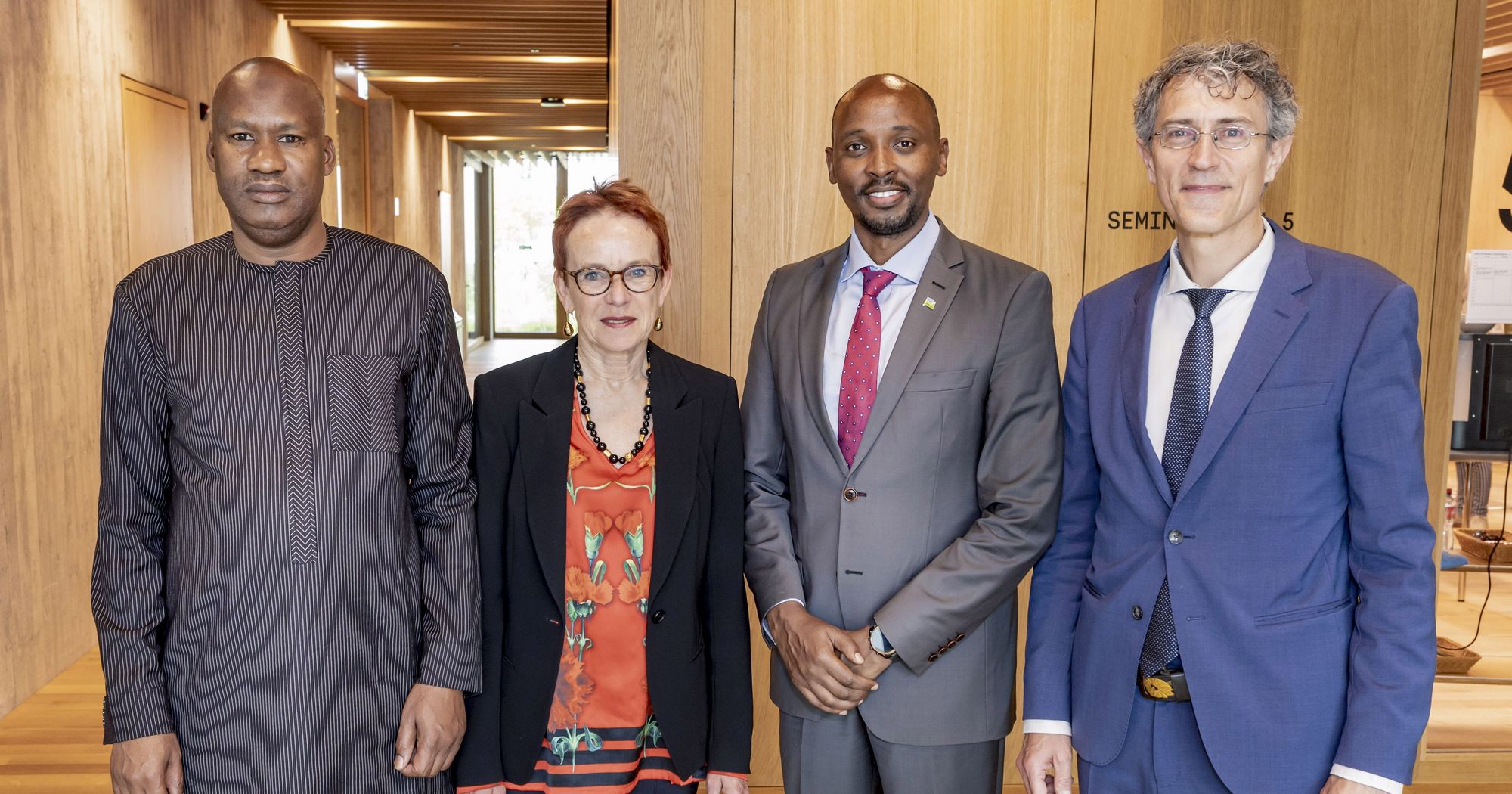 Ministers of Health from Rwanda and Senegal Visit Swiss TPH